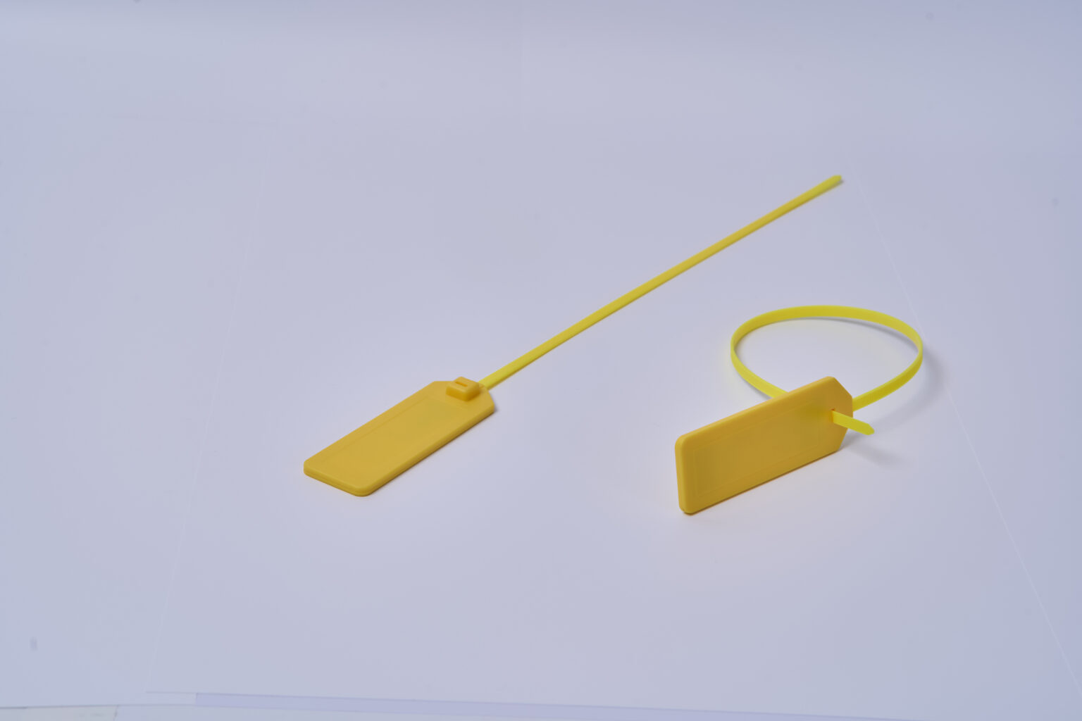 RFID for Apparel: Complete Guide to Apparel RFID Tags - JIA RFID ...