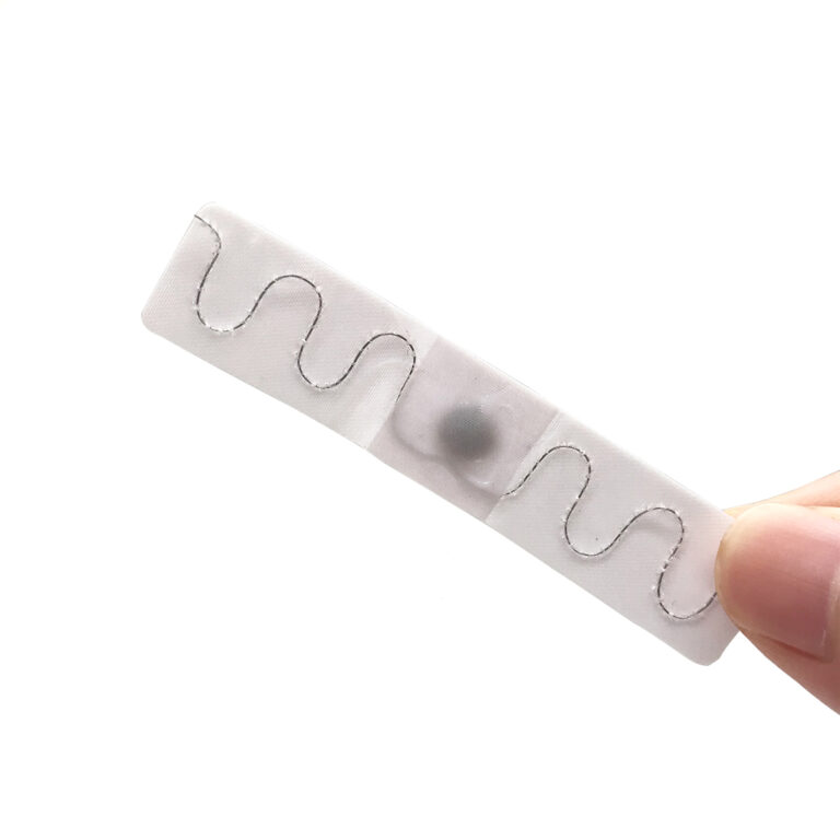 Smart RFID Clothing Tags: Transforming the Fashion Industry
